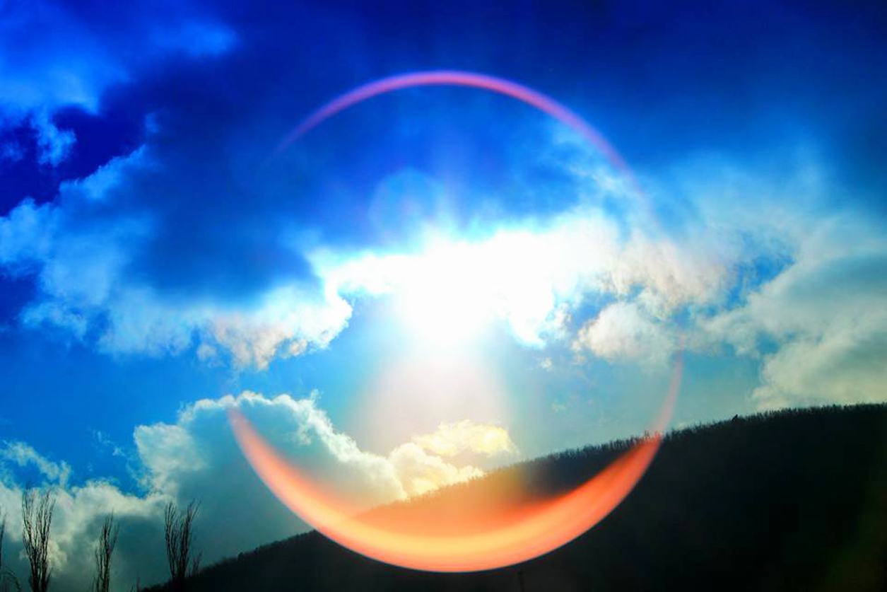 Perëndimi i diellit në qytetin e Pejës. Foto: Granit Dinaj. – Epoka e Re