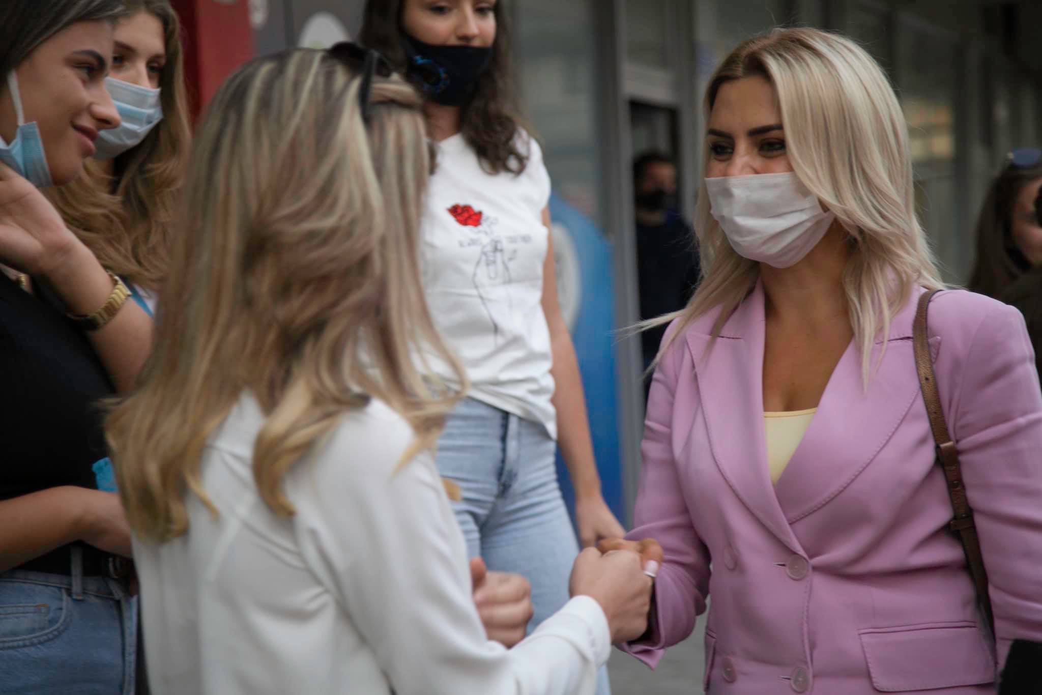 Deputetja Blerta Deliu në çdo cep të Kosovës promovon fushatën ... Deputetja Blerta Deliu në çdo cep të Kosovës promovon fushatën ...