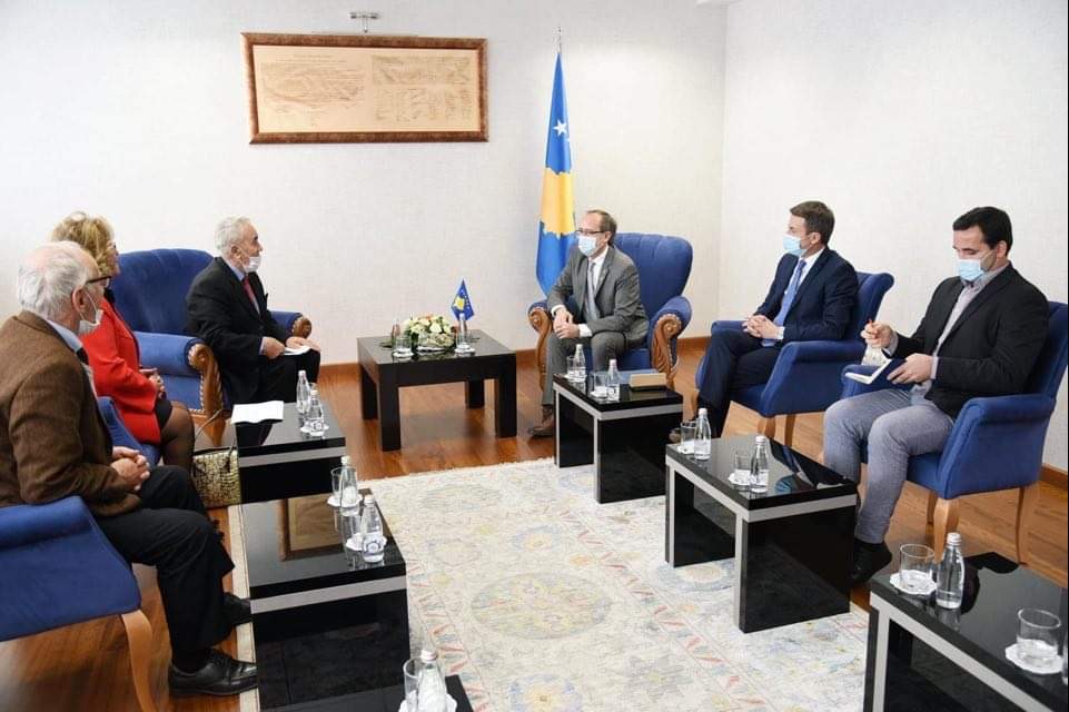 Ministri Reçica: Nuk do të ndalemi deri në realizimin e të drejtave të ... Ministri Reçica: Nuk do të ndalemi deri në realizimin e të drejtave të ...