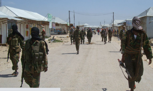 Ushtria amerikane vret zyrtarin e lartë të Shtetit Islamik në Somali ... Ushtria amerikane vret zyrtarin e lartë të Shtetit Islamik në Somali ...
