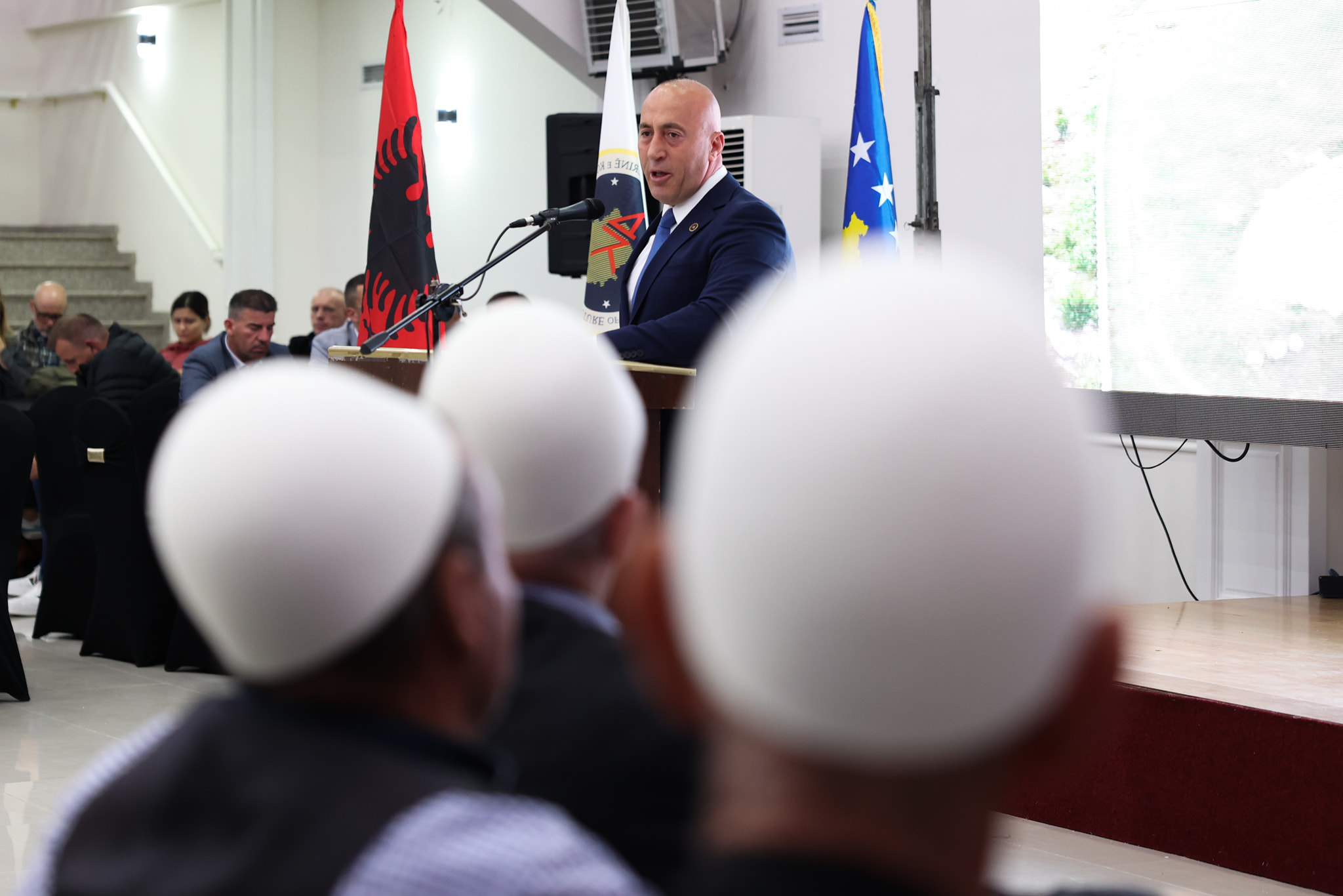 Haradinaj: Rahoveci nën udhëheqjen e Smajl Latifit, shembulli më i mirë ... Haradinaj: Rahoveci nën udhëheqjen e Smajl Latifit, shembulli më i mirë ...