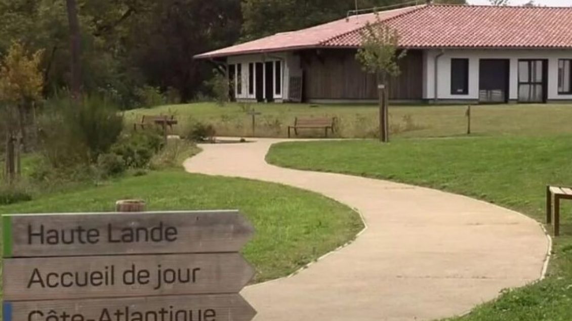 Historia e fshatit francez në të cilin të gjithë vuajnë nga demenca ... Historia e fshatit francez në të cilin të gjithë vuajnë nga demenca ...