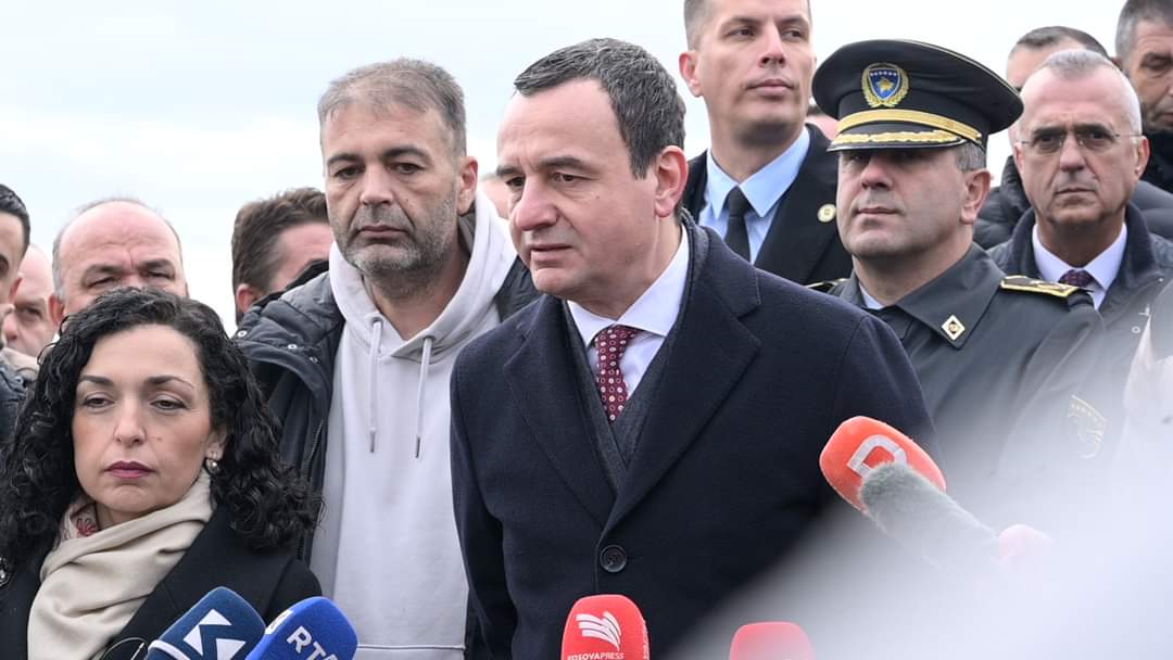Kurti: Masakra e Reçakut e bëri të domosdoshëm ndërhyrjen e NATO-s për ... Kurti: Masakra e Reçakut e bëri të domosdoshëm ndërhyrjen e NATO-s për ...
