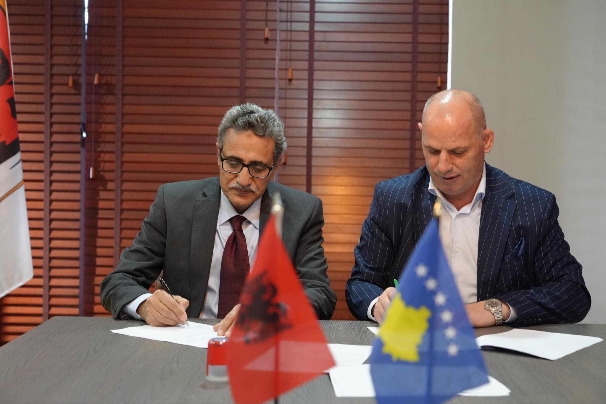 Komuna e Drenasit nënshkruan marrëveshje bashkëpunimi me “Islamic ... Komuna e Drenasit nënshkruan marrëveshje bashkëpunimi me “Islamic ...
