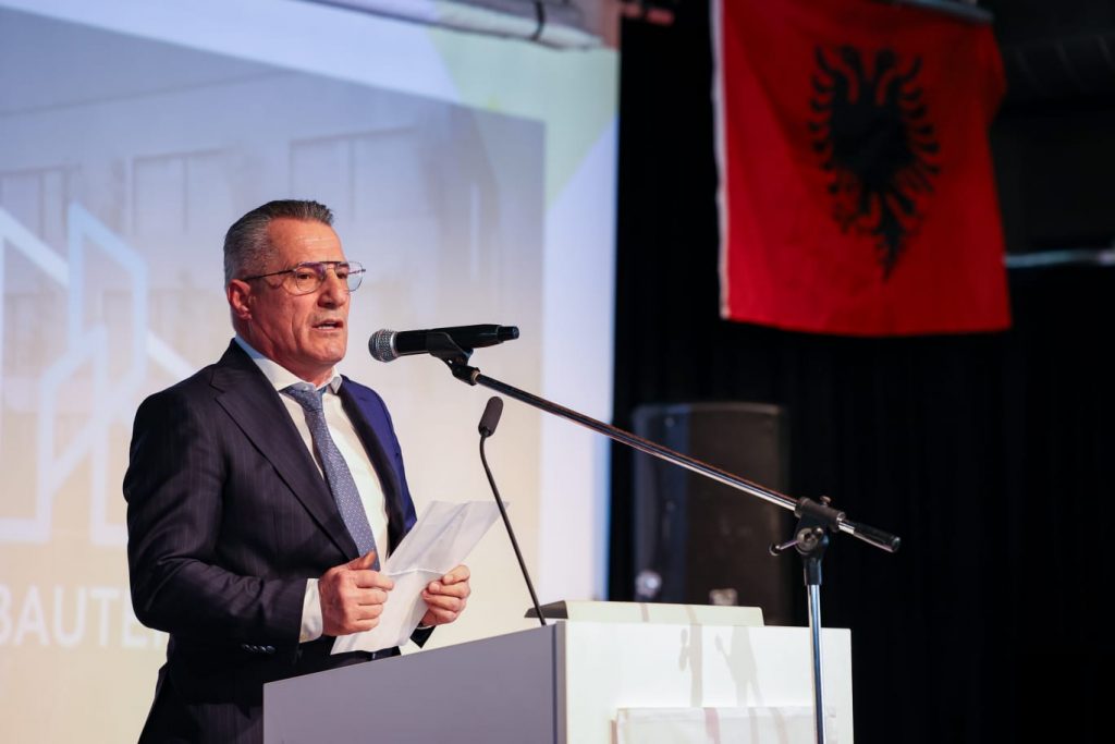 Ragip Xhaka: Me mijëra bashkatdhetarë i janë bashkuar vizionit të PDK ...