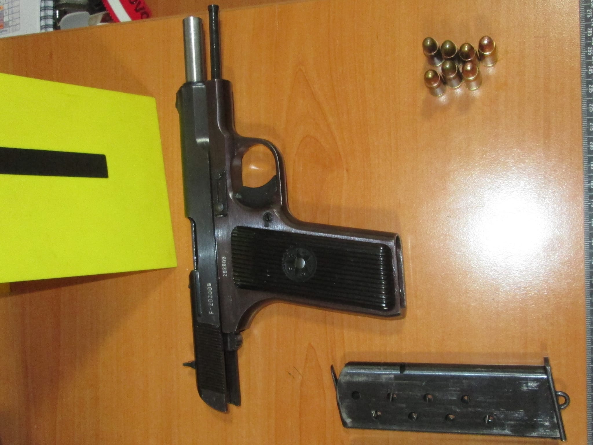Në Mitrovicën e Jugut policia sekuestron një armë zjarri – Epoka e Re Në Mitrovicën e Jugut policia sekuestron një armë zjarri – Epoka e Re