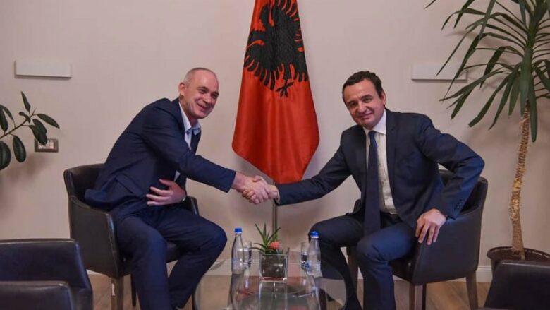 Fatmir Humolli tregon çka i kishte thënë Albin Kurti kur hyri në listën ... Fatmir Humolli tregon çka i kishte thënë Albin Kurti kur hyri në listën ...
