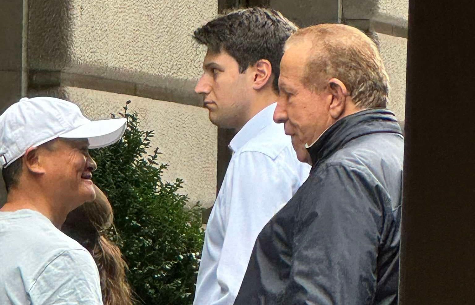 Pacolli shpërndanë fotografi me themeluesin e ‘Alibaba’-s: Kosovën do ...