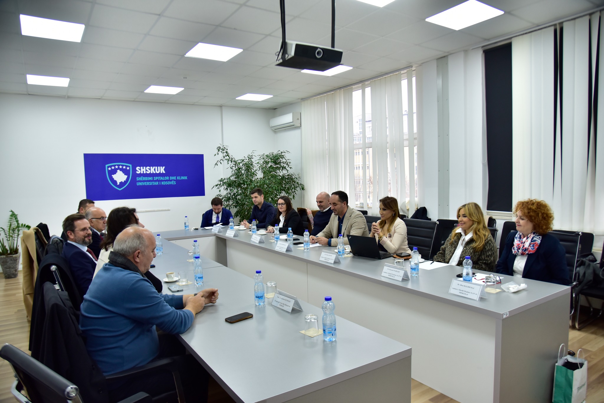 ShSKUK-ja dhe Fakulteti i Mjekësisë nisin hapat për bashkëpunim – Epoka ...