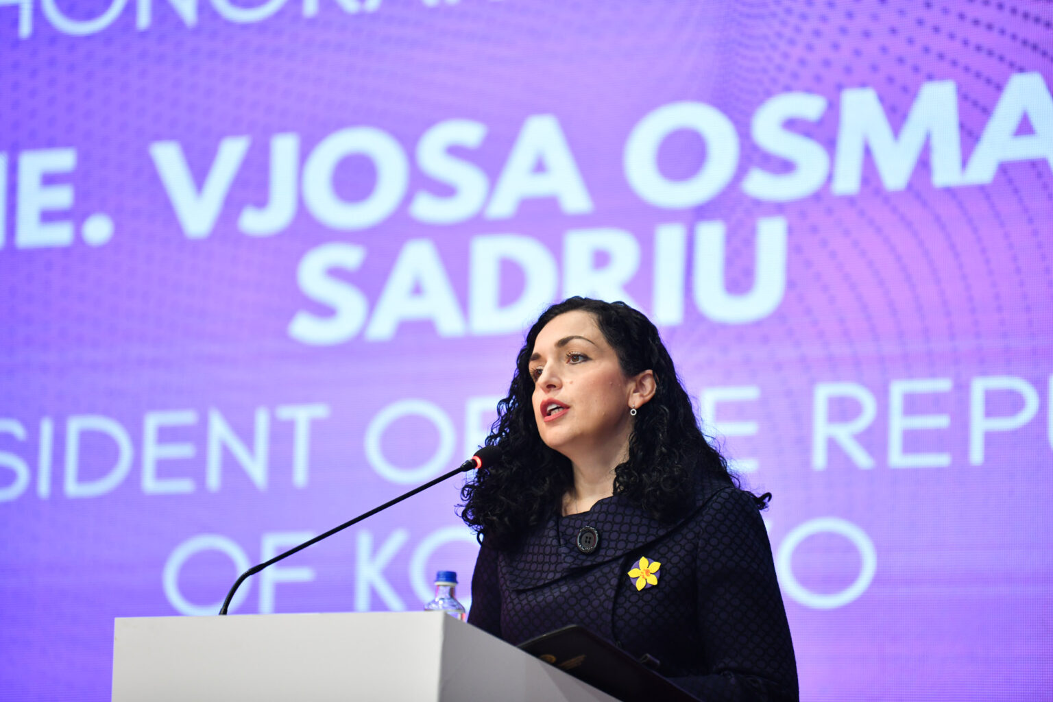 Presidentja Vjosa Osmani uron Ditën e komunitetit ashkali në Kosovë ...