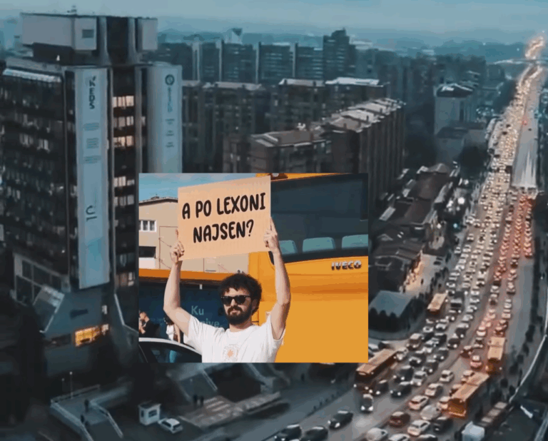 Trim Syla rikthen slloganet: Leximi në Prishtinë po bëhet në kolonë, jo ...